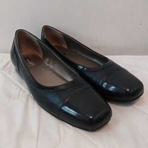 Array | Shoes | Array Madison Leather Flats Slip Ons Loafers 9 | Poshmark